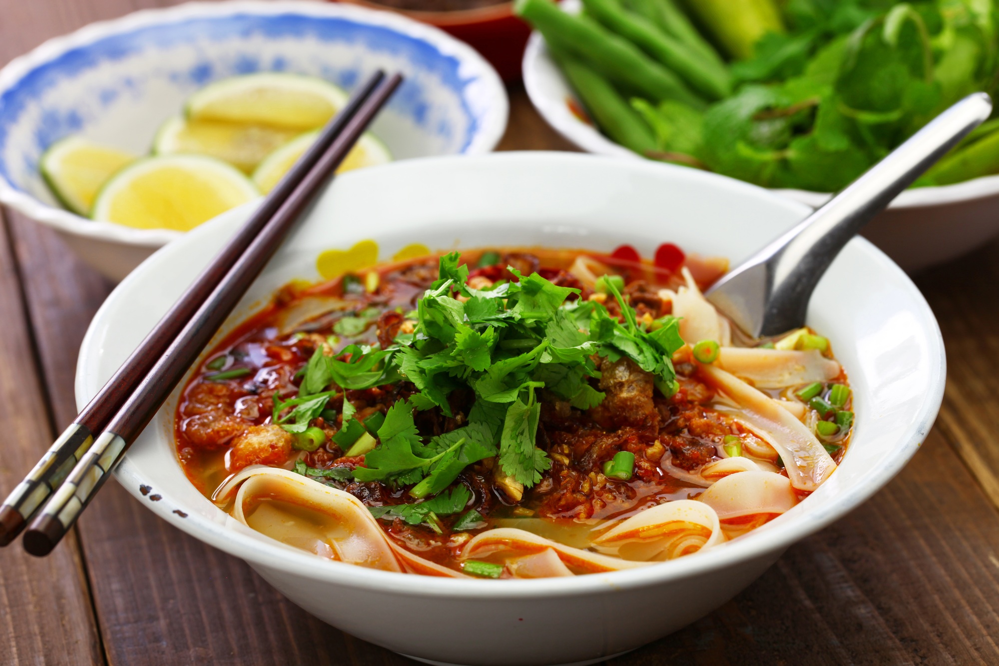 Les secrets du meilleur Khao Soi de Chiang Mai dévoilés - Mes Gourmandises
